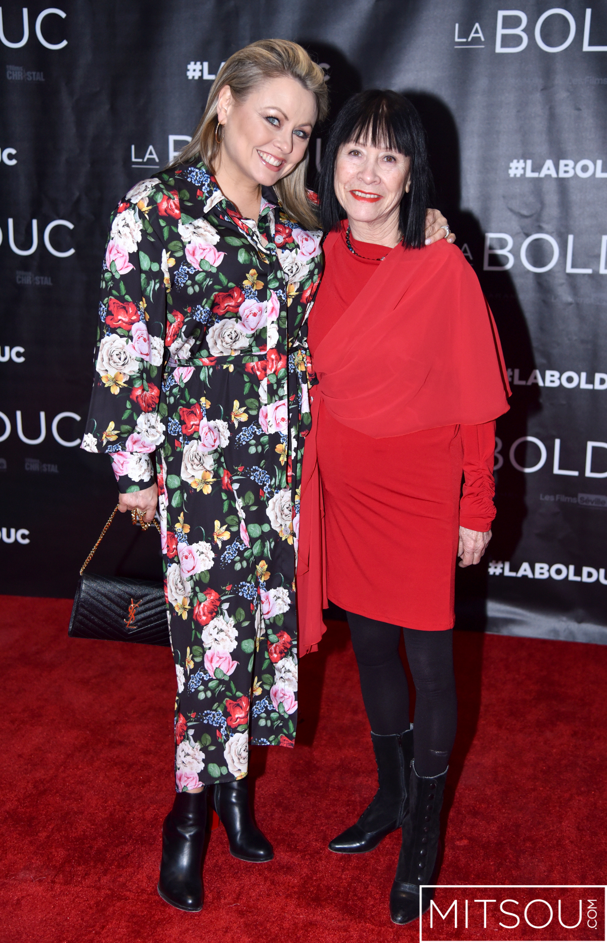 Debbie Lynch-White est magnifique à la première de La Bolduc – Mitsou ...